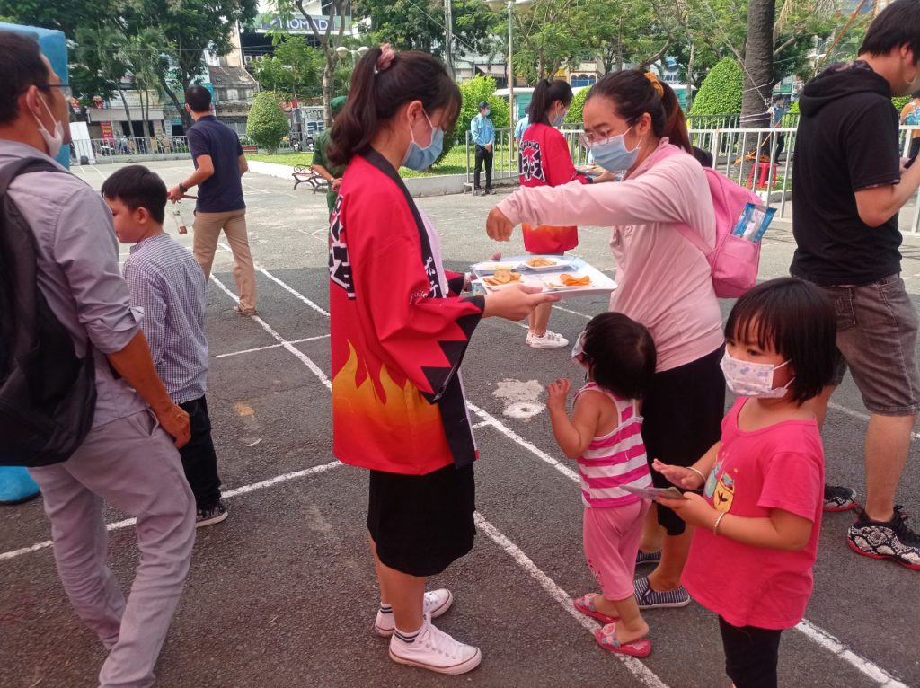 Cho Thuê PG Chuyên Nghiệp | Sampling snack- Phan Đăng Media
